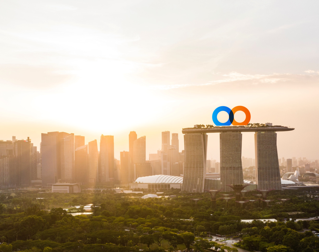 Double Loop is going East. » double-loop.eu